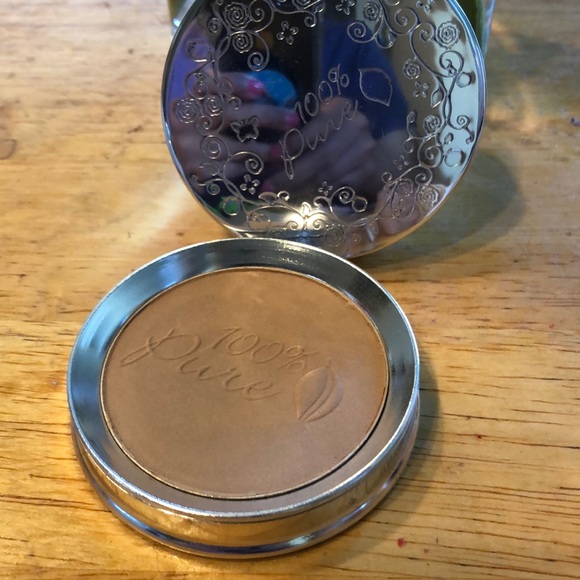 100% Pure | Makeup | 0 Fruit Pigmented Foundation Powder | Poshmark